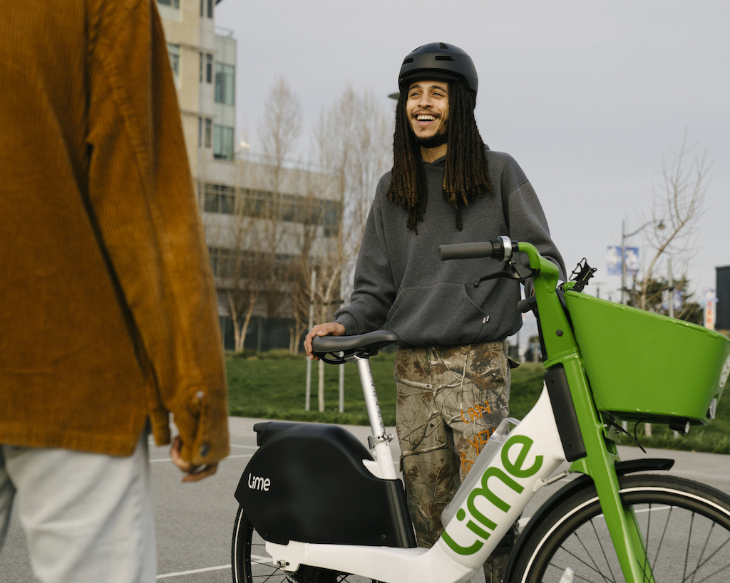 Lime Gen4 e-bikes feature e-scooter’s swappable battery - Autos - MOVEMNT