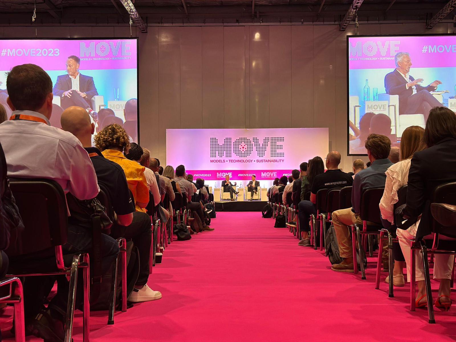 Nicoletta Gennaro wins Women in Mobility Award at MOVE 2023 - Events ...